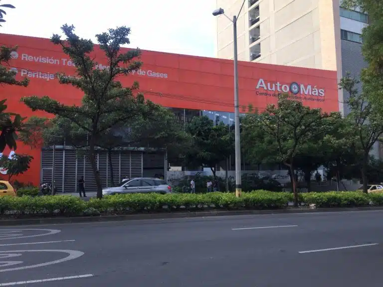 AutoMás Laureles - AutoMás